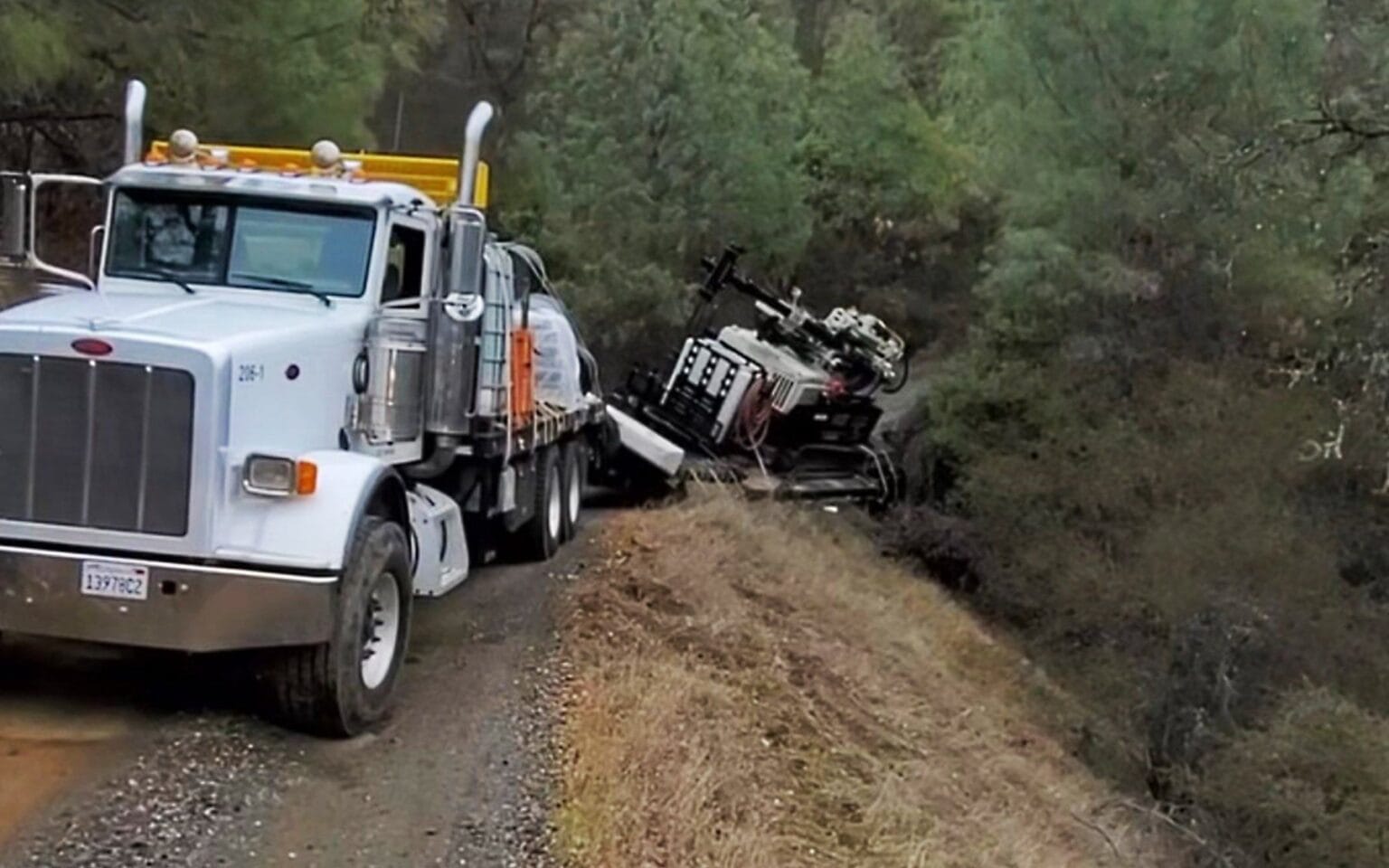 Heavy Towing | Goodfellas Towing - Cars, Heavy Duty Truck Towing & Semi ...